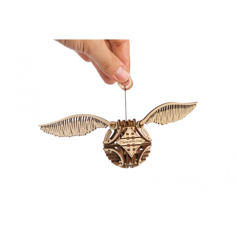 Golden Snitch™ mechanical model kit