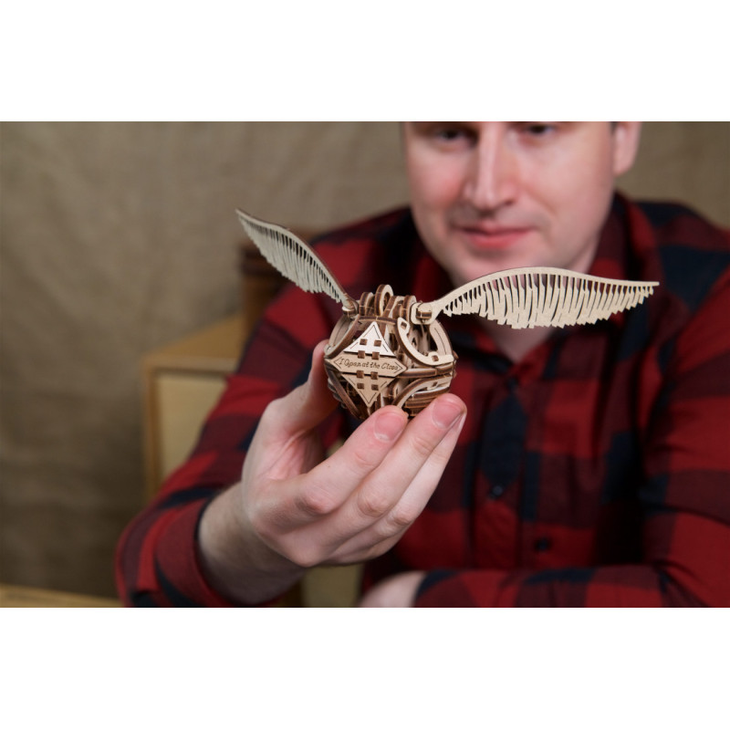 Golden Snitch™ mechanical model kit