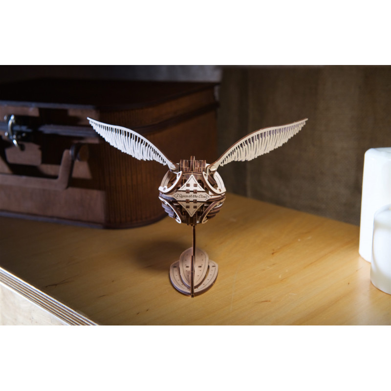 Golden Snitch™ mechanical model kit