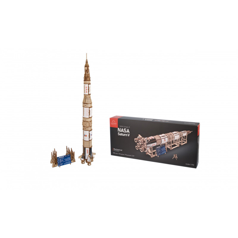 NASA Saturn V model kit